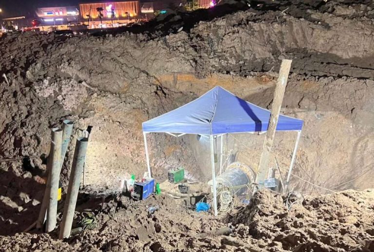 Perbaikan Pipa Simpang Plamo-Kepri Mall Rampung, Aliran Air Mulai ...